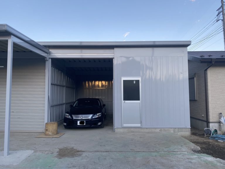 イナバ物置の倉庫・ガレージ設置 SGN-366GPN-4 都留市K様邸｜八王子の造園・植木・庭のお手入れ｜株式会社ワールドグリーン